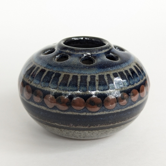 Vintage | Accents | Small Vintage Studio Pottery Bud Vase Flower Frog W ...